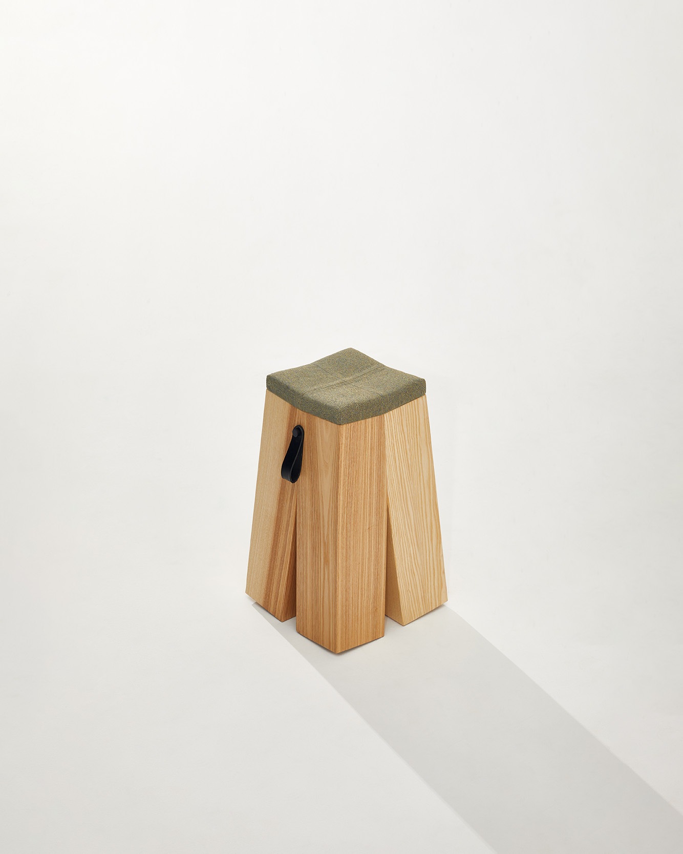 HAPPENS Stool — Heilig Objects